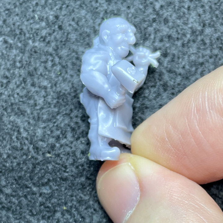 3D Printable Keltar Brighstone by Harry's 3d Sculpting