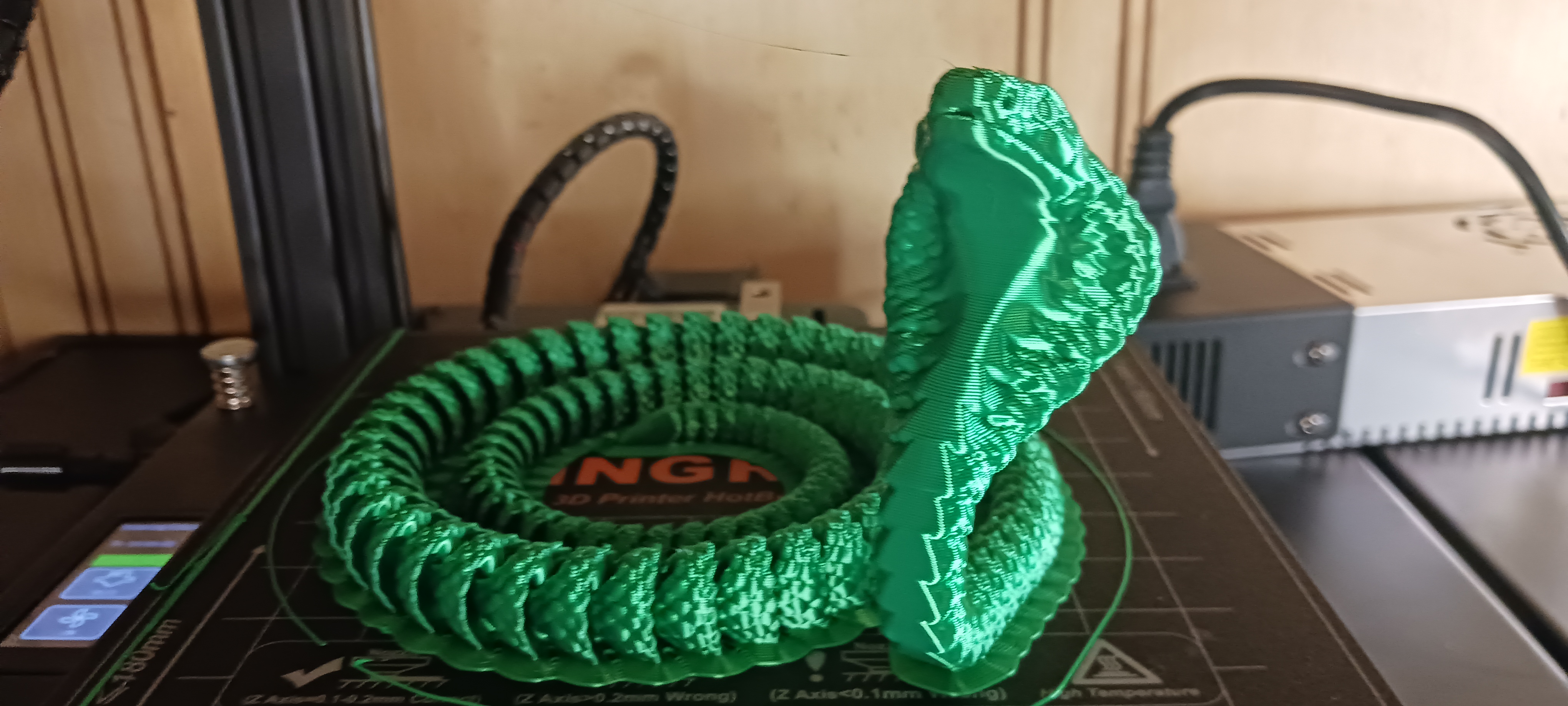 3D Printable Articulated Cobra + Pencil Holder by McGybeer