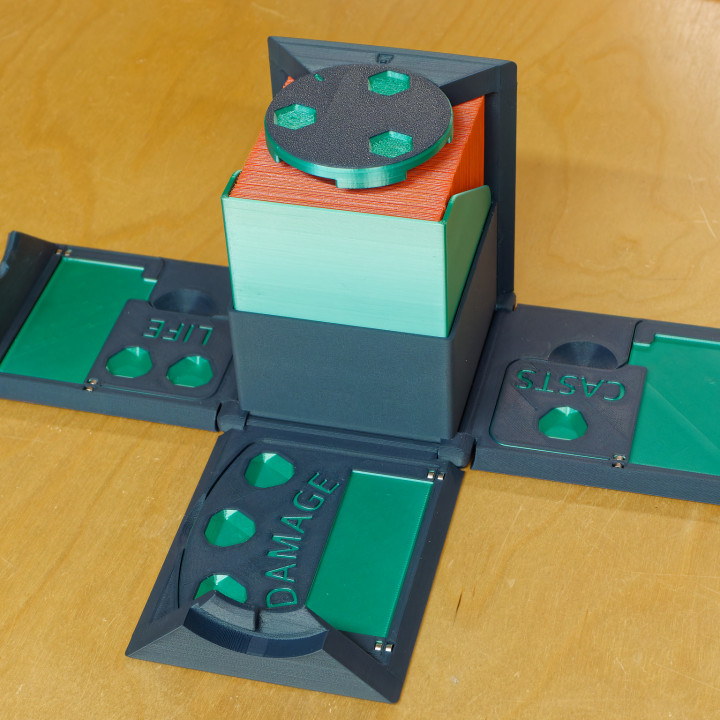 3D Printable The Commander Hub Deck Box by Martin
