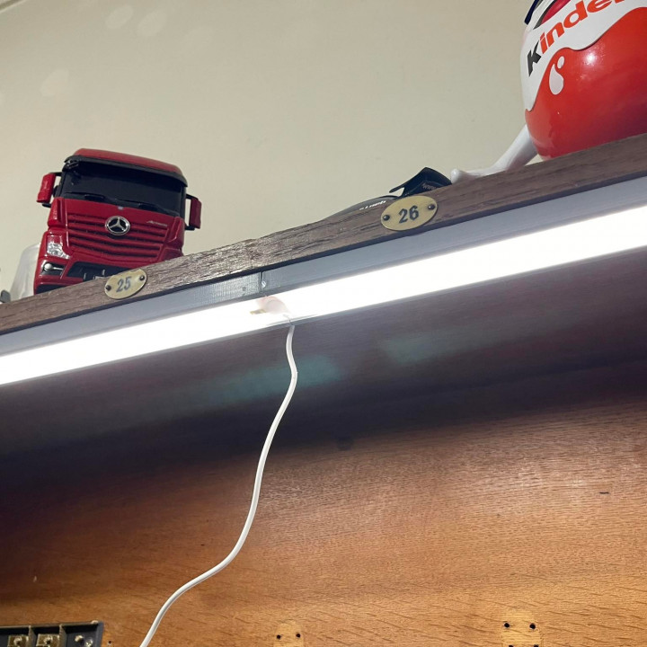 3D Printable Led Panel by Emanuel Chmielowski