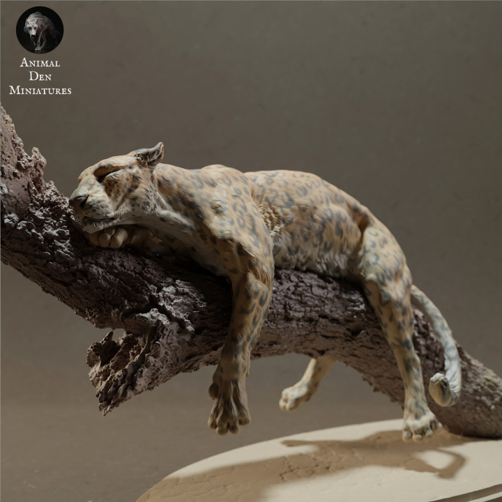 3D Printable African Leopard on a Tree by Animal Den Miniatures