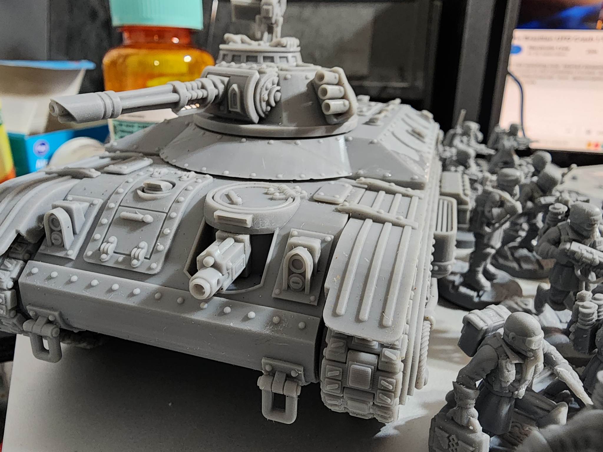 3D Printable Durandal Breakthrough Tank by Nate Feyma