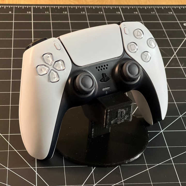 3D Printable PS5 dualsense controller stand by Qi