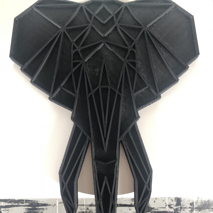 3D Printable 3D Elephant Outline Wall Art by Ethan Montgomery