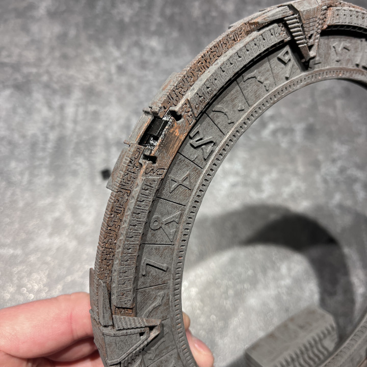 3D Printable Stargate - working clock by Tomasz