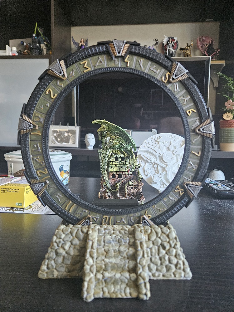 3D Printable Stargate - working clock by Tomasz
