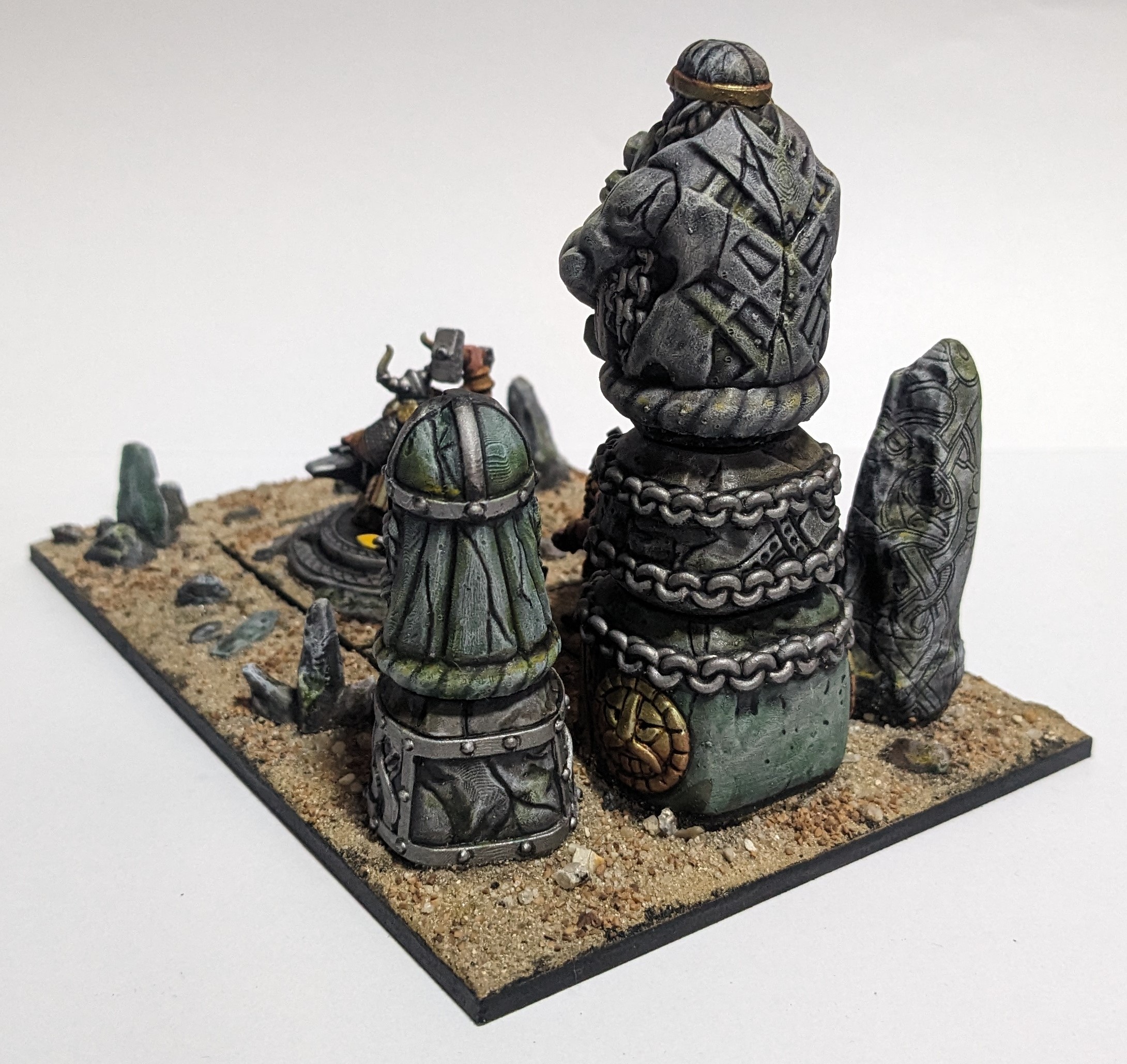 3D Printable Ancient Dwarf Forge and Great Dwarf Runemaster - Highlands ...