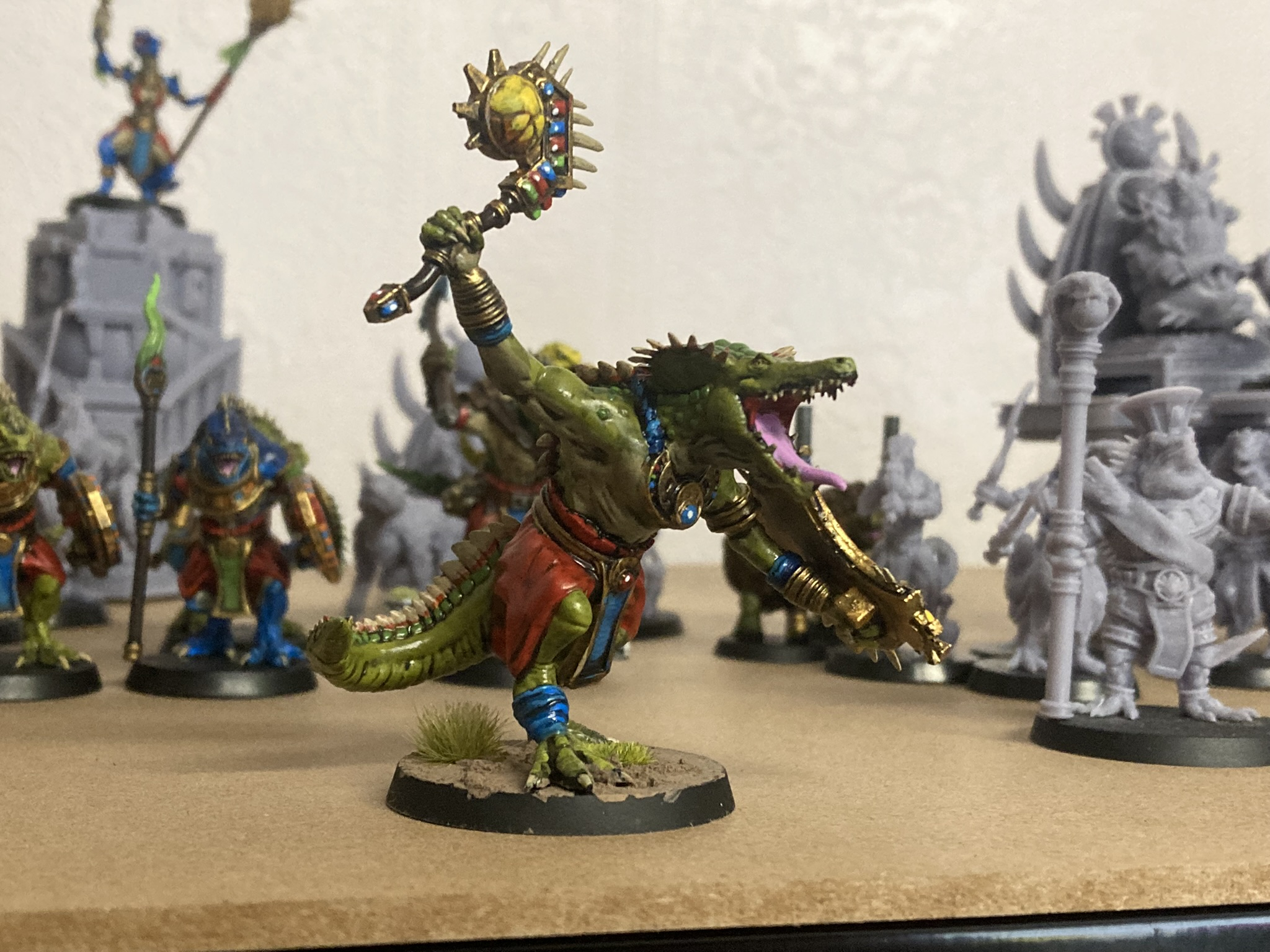 3D Printable Lizardmen - Crocodactus Sunscale Hero by Savage Saurian ...