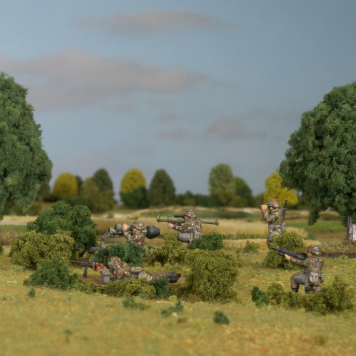 3D Printable 10/15mm US Infantry Company (1980s) with M16s, M249 SAW ...