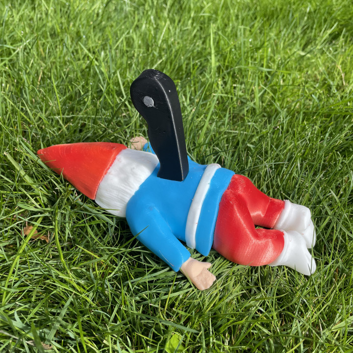3D Printable MURDERED GNOME WITH KNIFE FIGURINE - EASY PRINT by IK3D