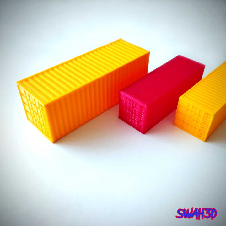 3D Printable SHIPPING CONTAINER by Petr