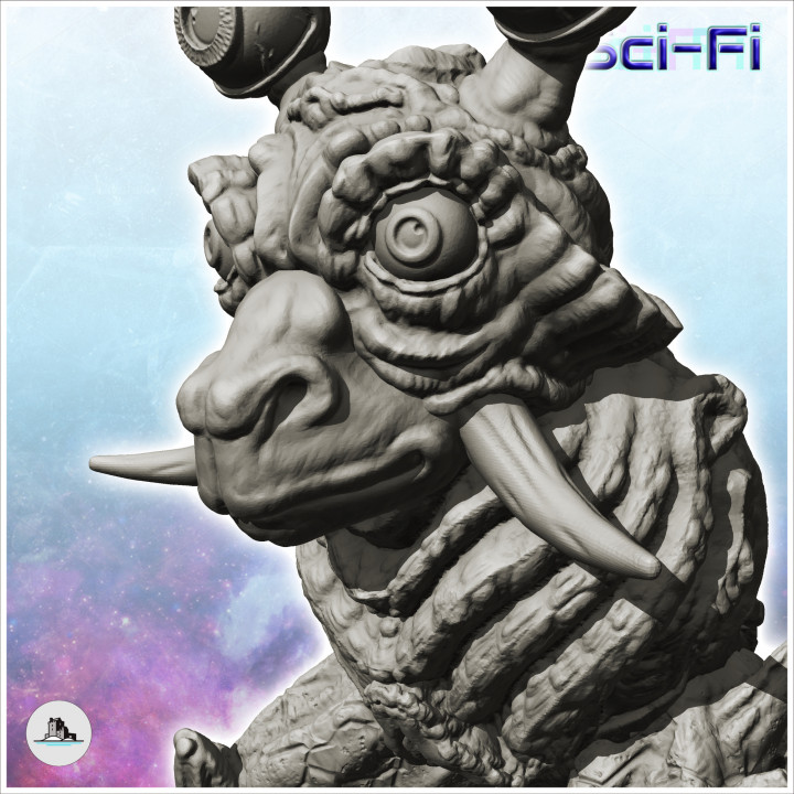 3D Printable Alien creature with round antennas and no arms (4) - SF ...