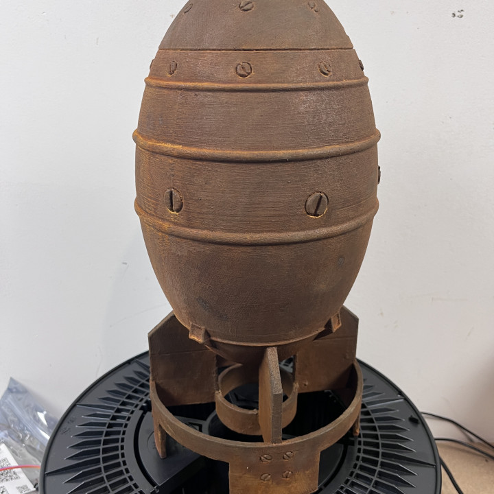 3D Printable Fallout Mini Nuke - piggybank by Tomasz