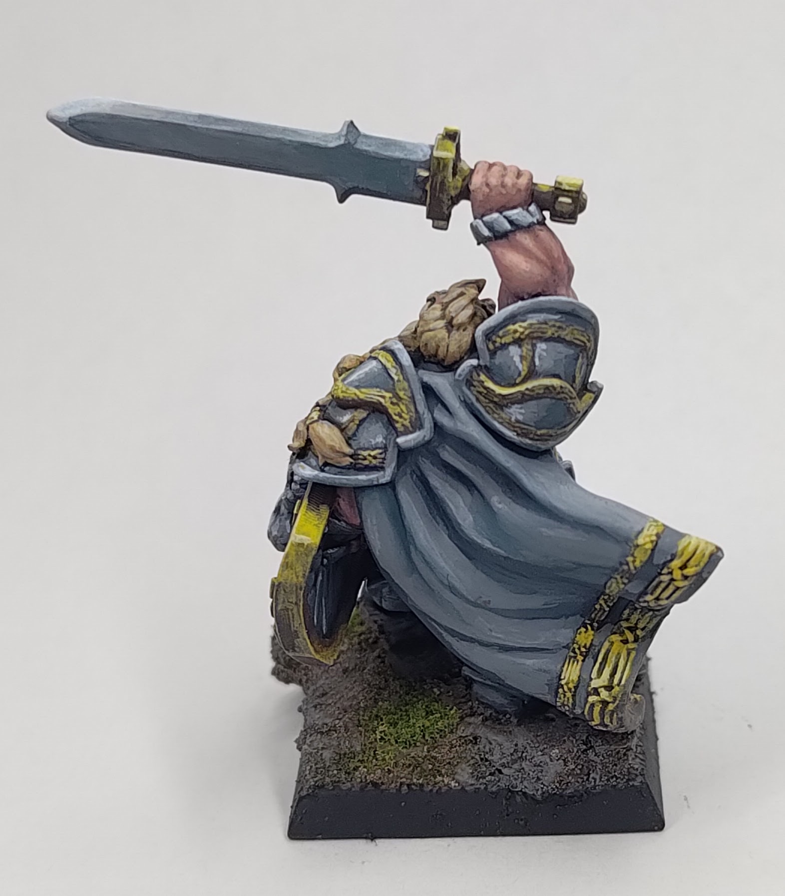 3D Printable Dwarf Hero by Yedharo Models SL