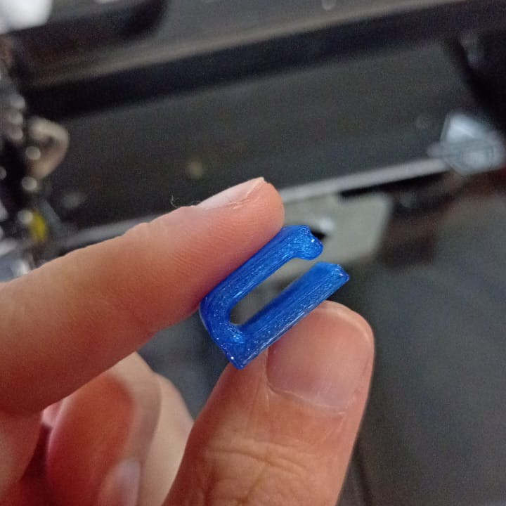 3D Printable Cable Clip basic by Gerhard Grobler