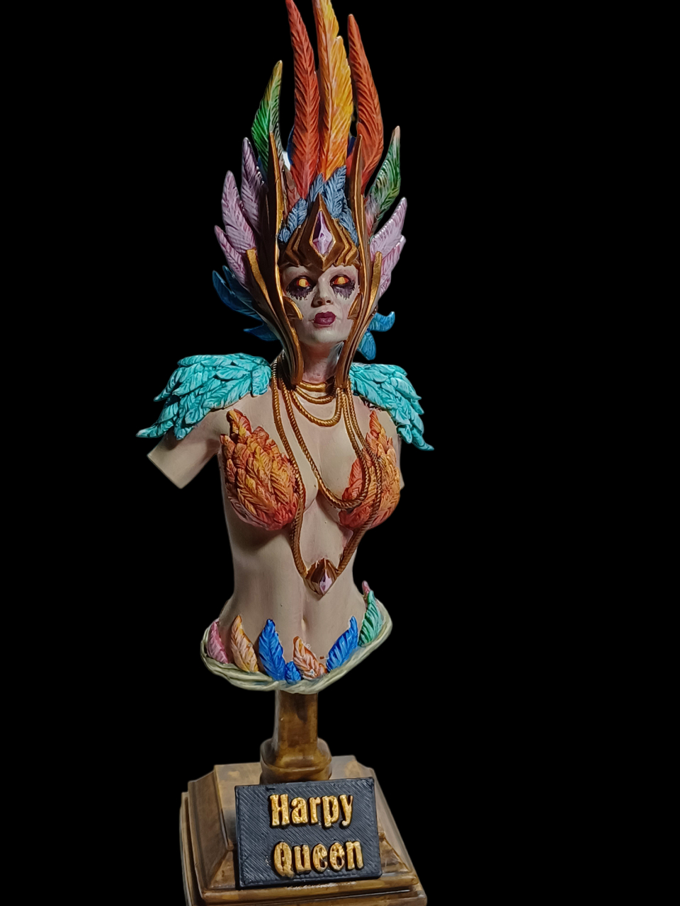 3D Printable Harpy queen bust pre-supported by White Werewolf Tavern