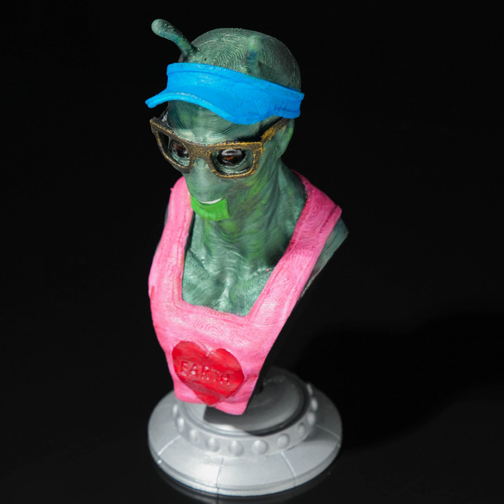 3D Printable Alien Tourist Bust #1 - Steve by Stlflix