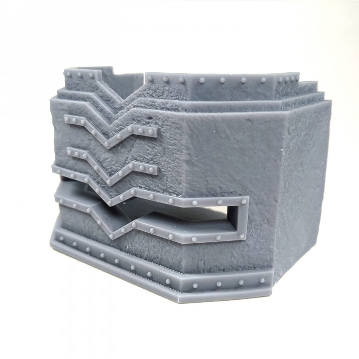 3D Printable Battle Bunker by Custom Miniature Maker
