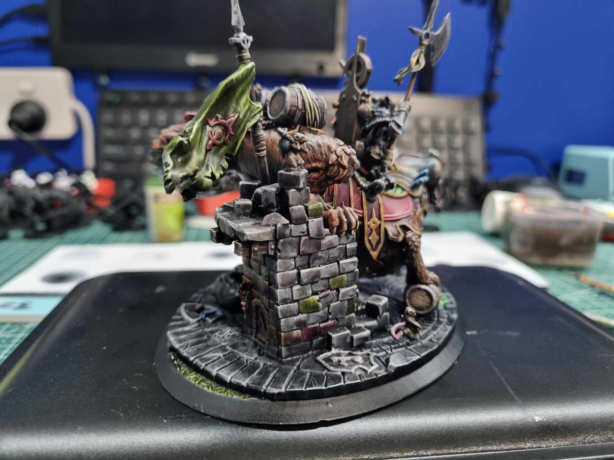 3D Printable Battle Master on Great Beast (Captain) - Ratmen by One ...