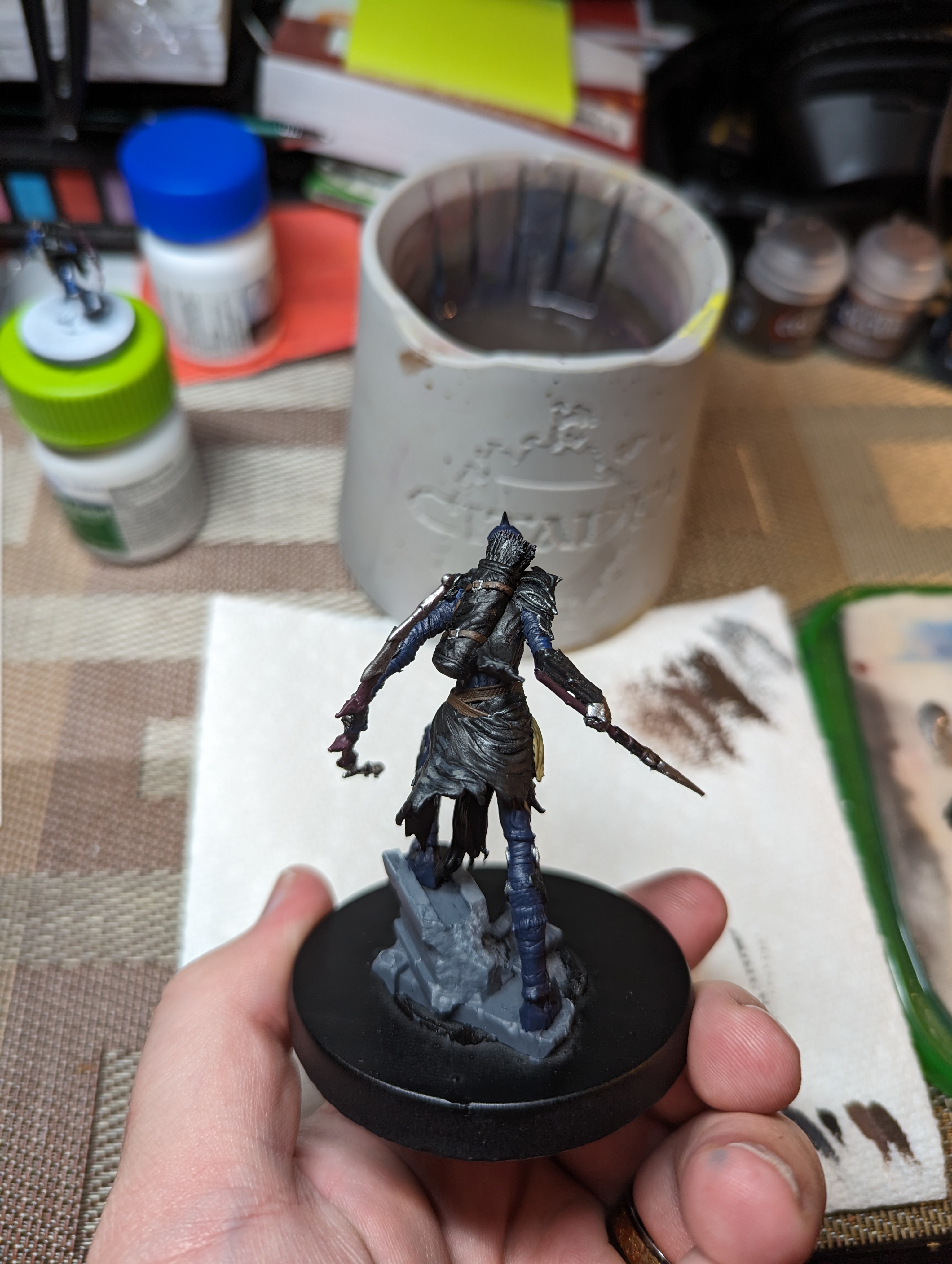 3D Printable The Faceless Hunter by Witchsong Miniatures