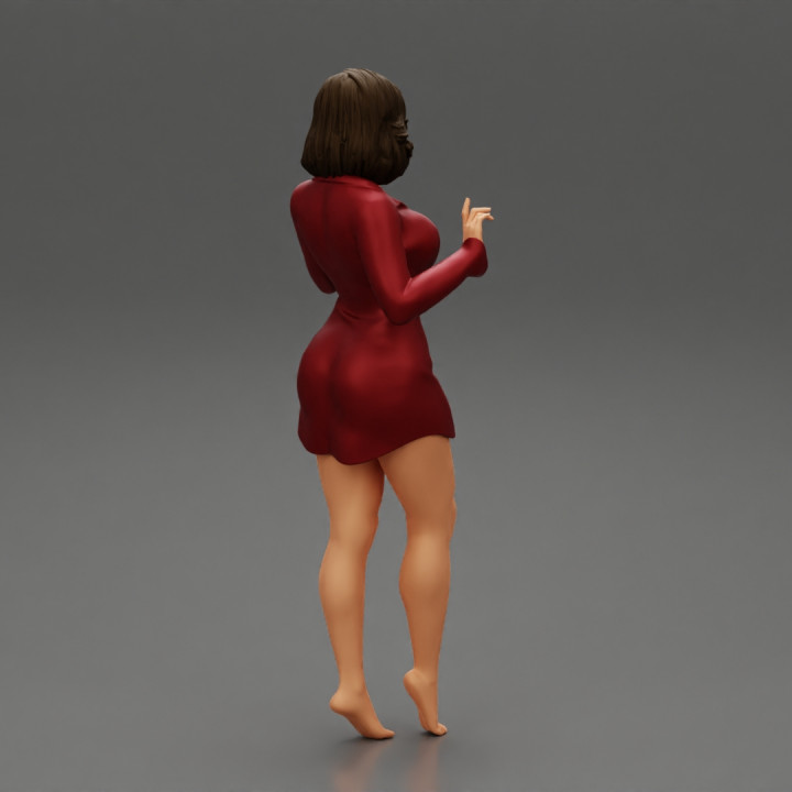 3D Printable Cute Woman Wearing Long Shirt while Posing by 3DGeschaft Miniatures Figures