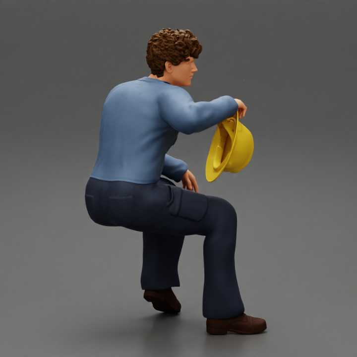 3D Printable Industrial worker relaxing by 3DGeschaft Miniatures Figures