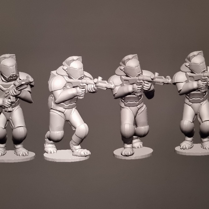 3D Printable SCI Fi Space Cats Kzin ti inspired Giant Felines with guns ...