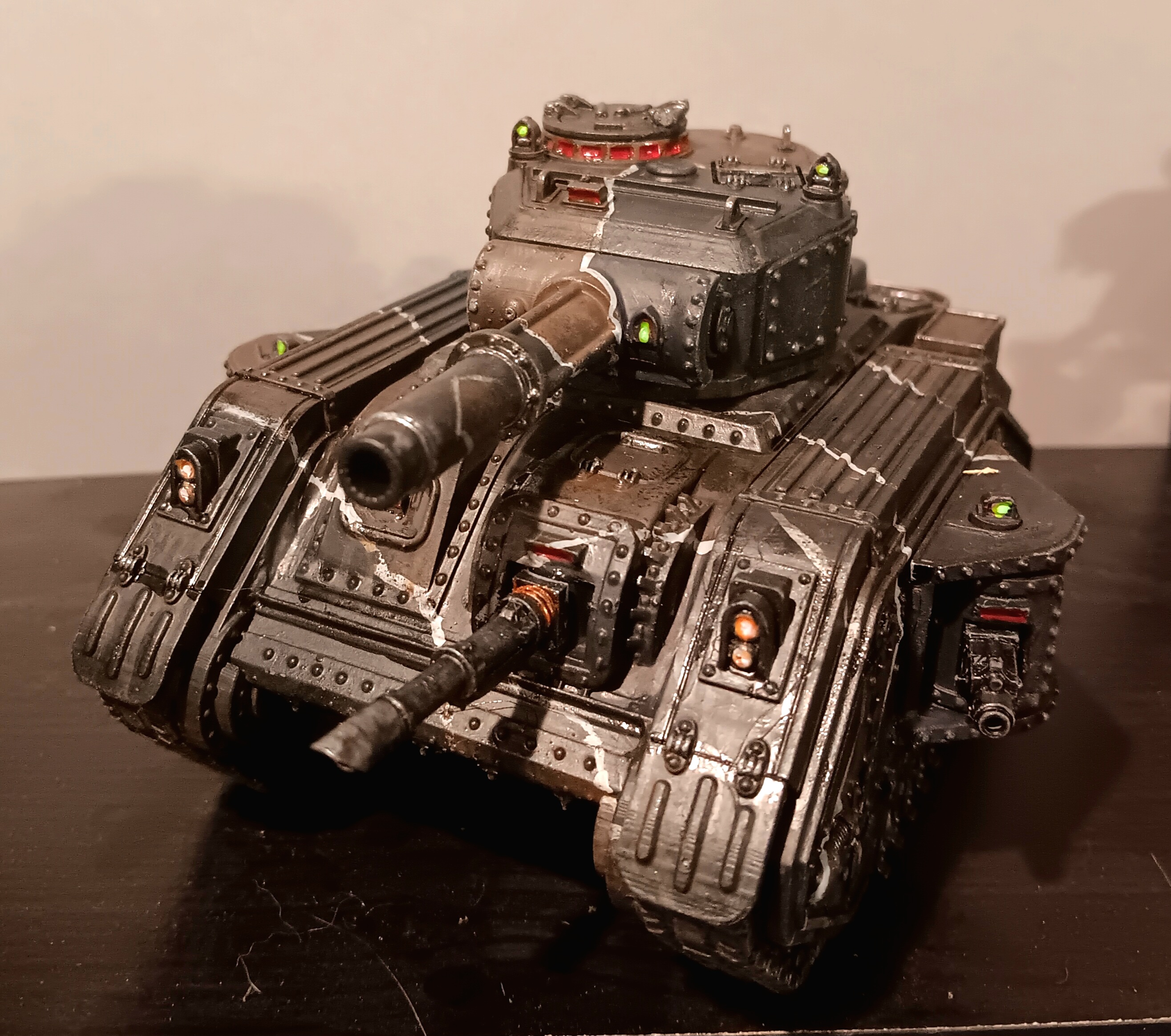 3D Printable Kli-San Battle Tank (Deluxe Edition) by Nate Feyma