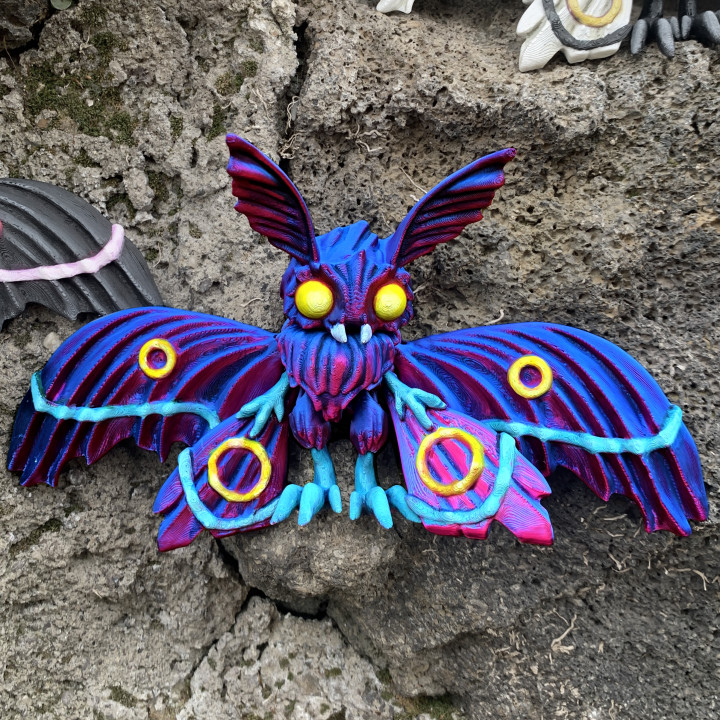 3D Printable Articulated Mothman by TwistyPrints