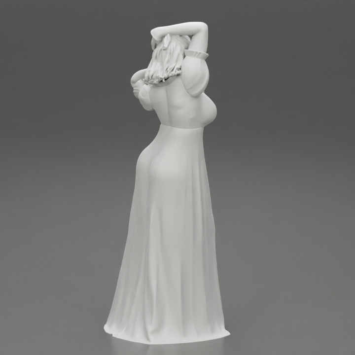 3D Printable beautiful woman in long dress by 3DGeschaft Miniatures Figures