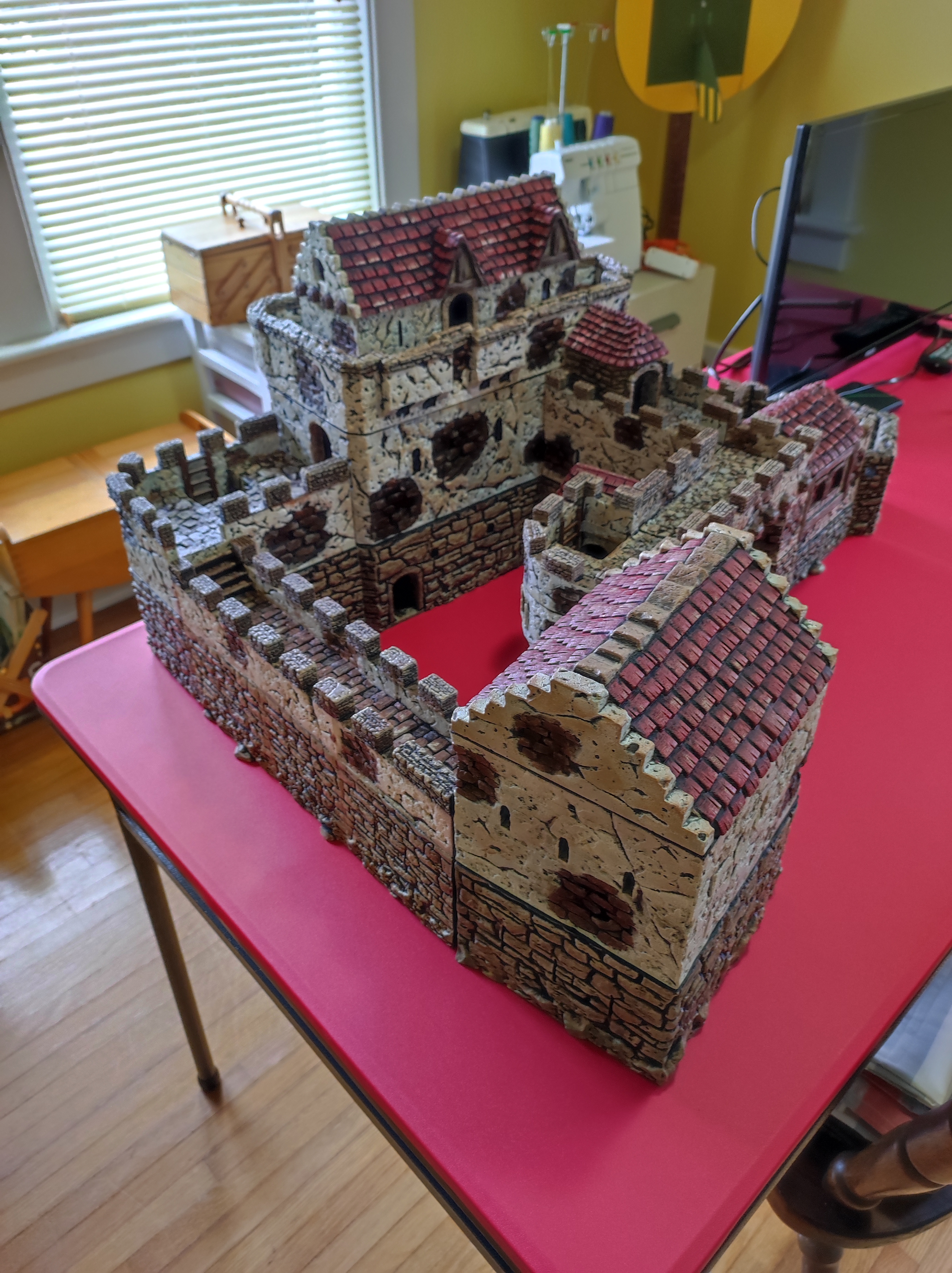 3D Printable Governor's Castle by DecoQuest Workshop