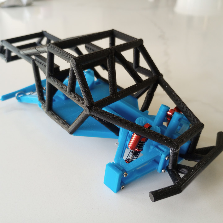 3D Printable TROPHY TRUCK with working suspension by Jadaraka