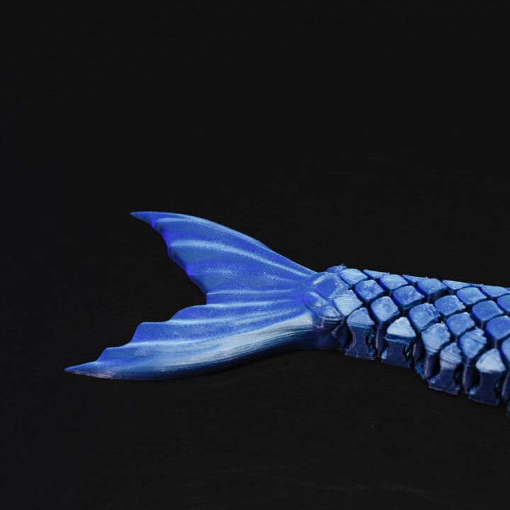 3D Printable Articulated Mermaid Daena by Stlflix