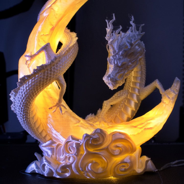 3D Printable Moon Dragon by Jukka Seppänen