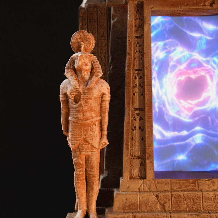 3D Printable Mysterious Portal Phone Holder by Stlflix