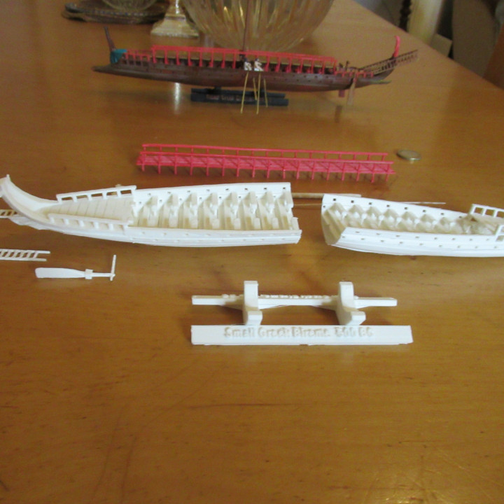 3D Printable Small Ancient Greek Bireme With Comfortable Seating by Alf ...