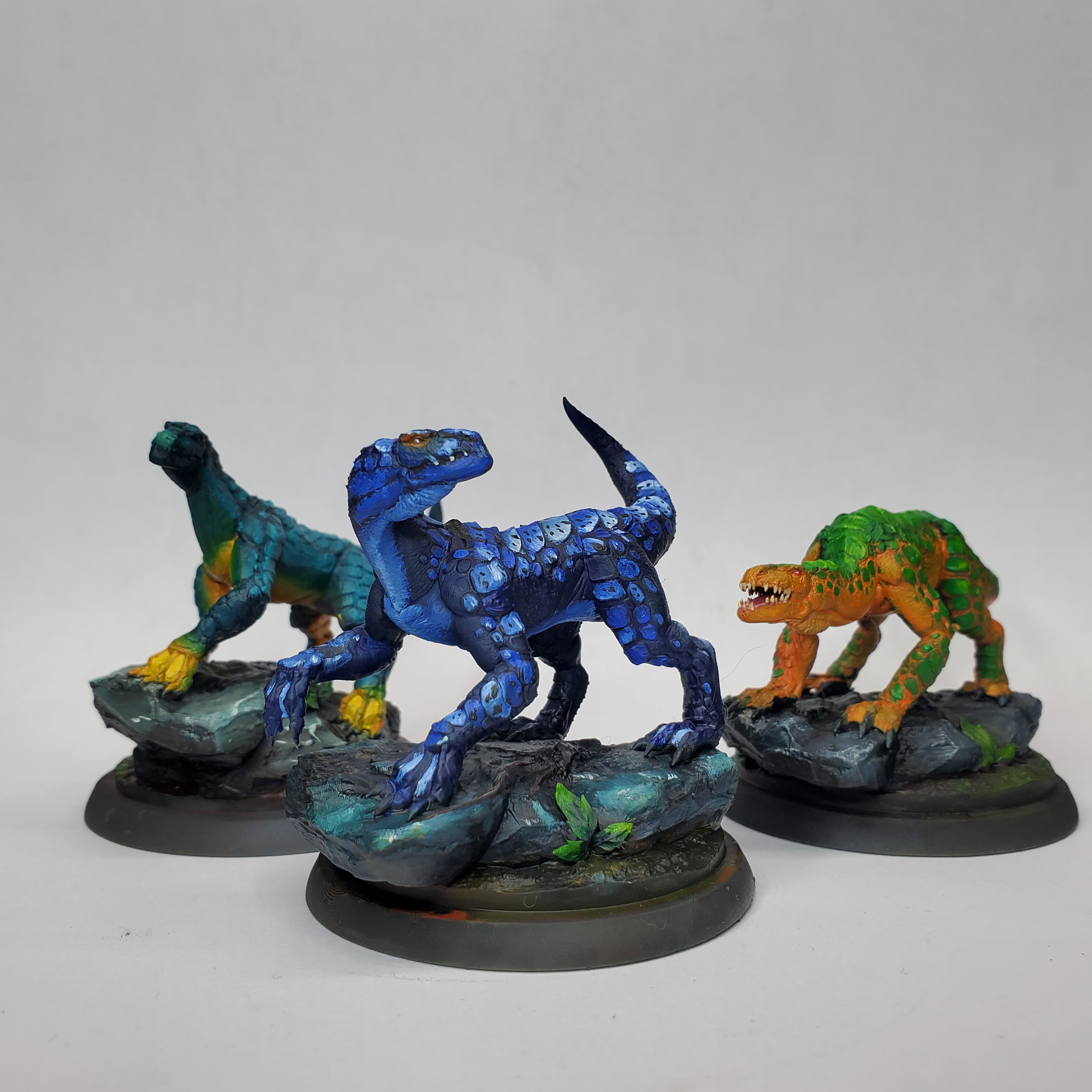 3D Printable Lizards set 6 miniatures 32mm pre-supported by White ...