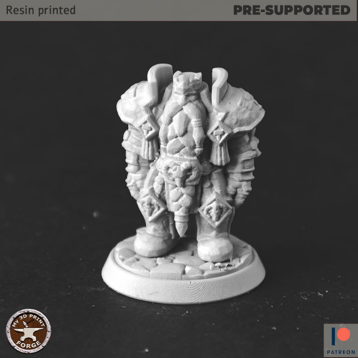 3D Printable Dwarf Leader Statue in Stone by My3DPrintForge