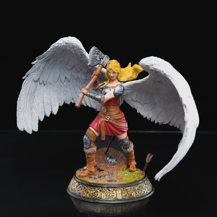3D Printable Valkyrie Statue by Stlflix