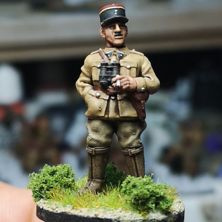 3D Printable WW2 28mm WW2 French Officer by Colonel Muller