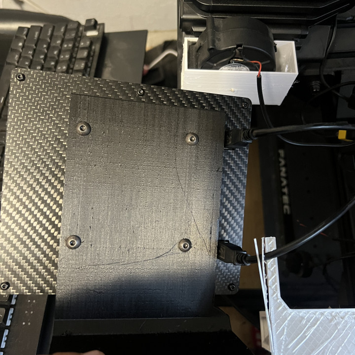 3D Printable Stream Deck Button Box Mount by Omar Cuevas