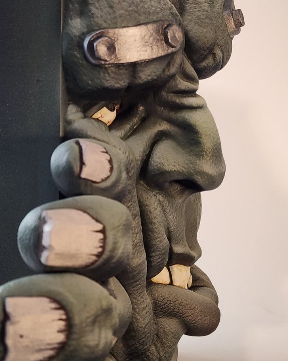 3D Printable Frankenstein Monster Book Nook [FDM/ Resin BOOK NOOK] by ...