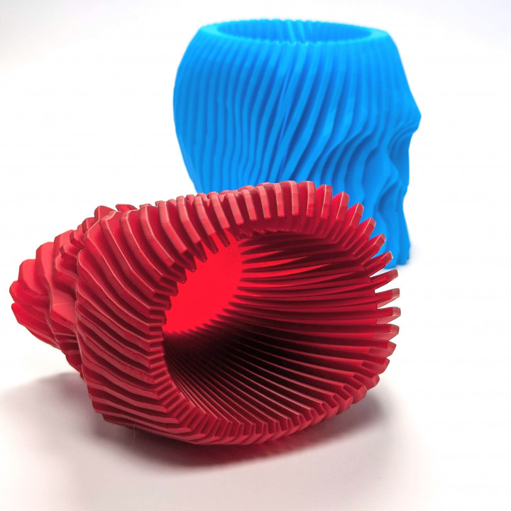 3D Printable Fidget Skull (vase mode!) by Clockspring