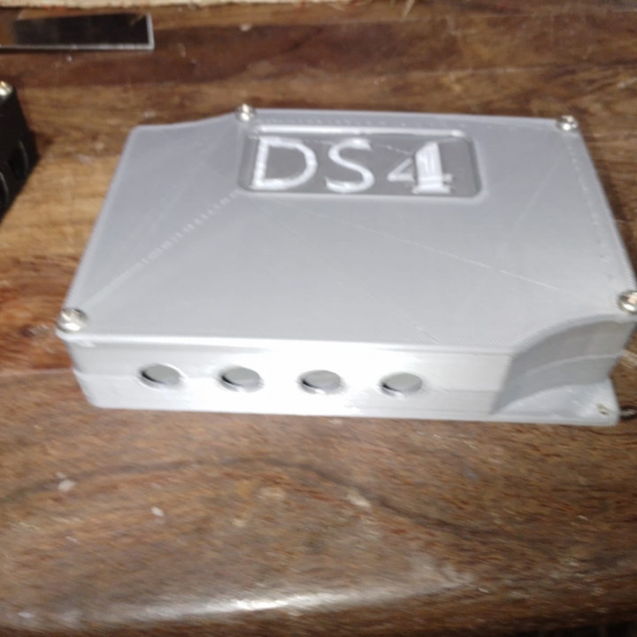 3D Printable cctv connection box 4 channel by Eduardo Largeaud