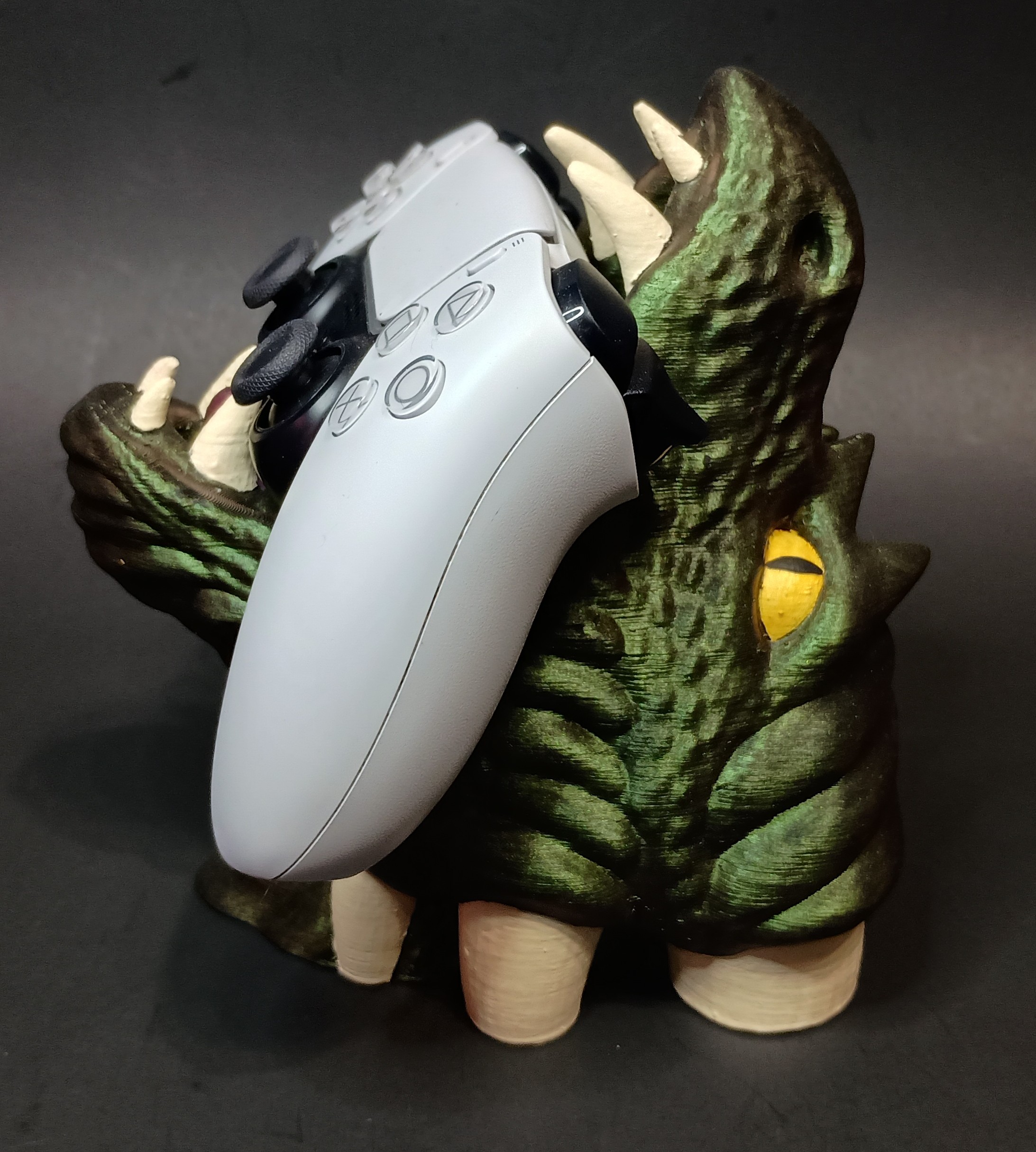 3D Printable Dragon Head Controller Holder by Kirsten M