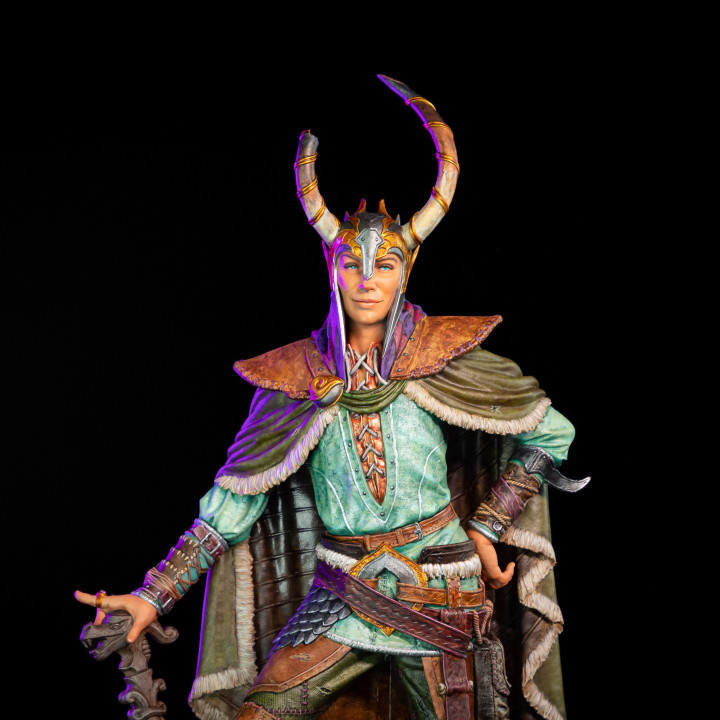3D Printable Loki, God Of Mischief by Loot Studios