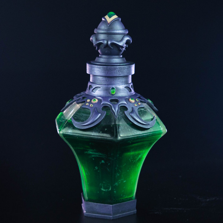 3D Printable Greater Potion Prop by Loot Studios