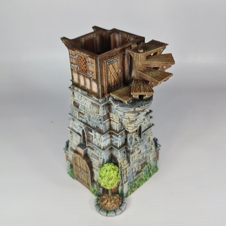 3D Printable The Green Dragon - Medieval Town Set by Adrian