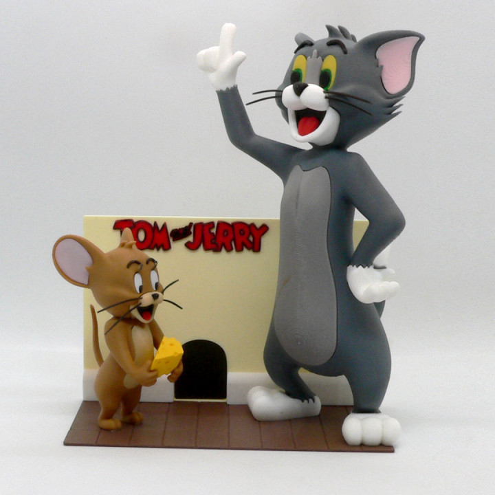 3D Printable Base for Tom and Jerry by Steve Solomon