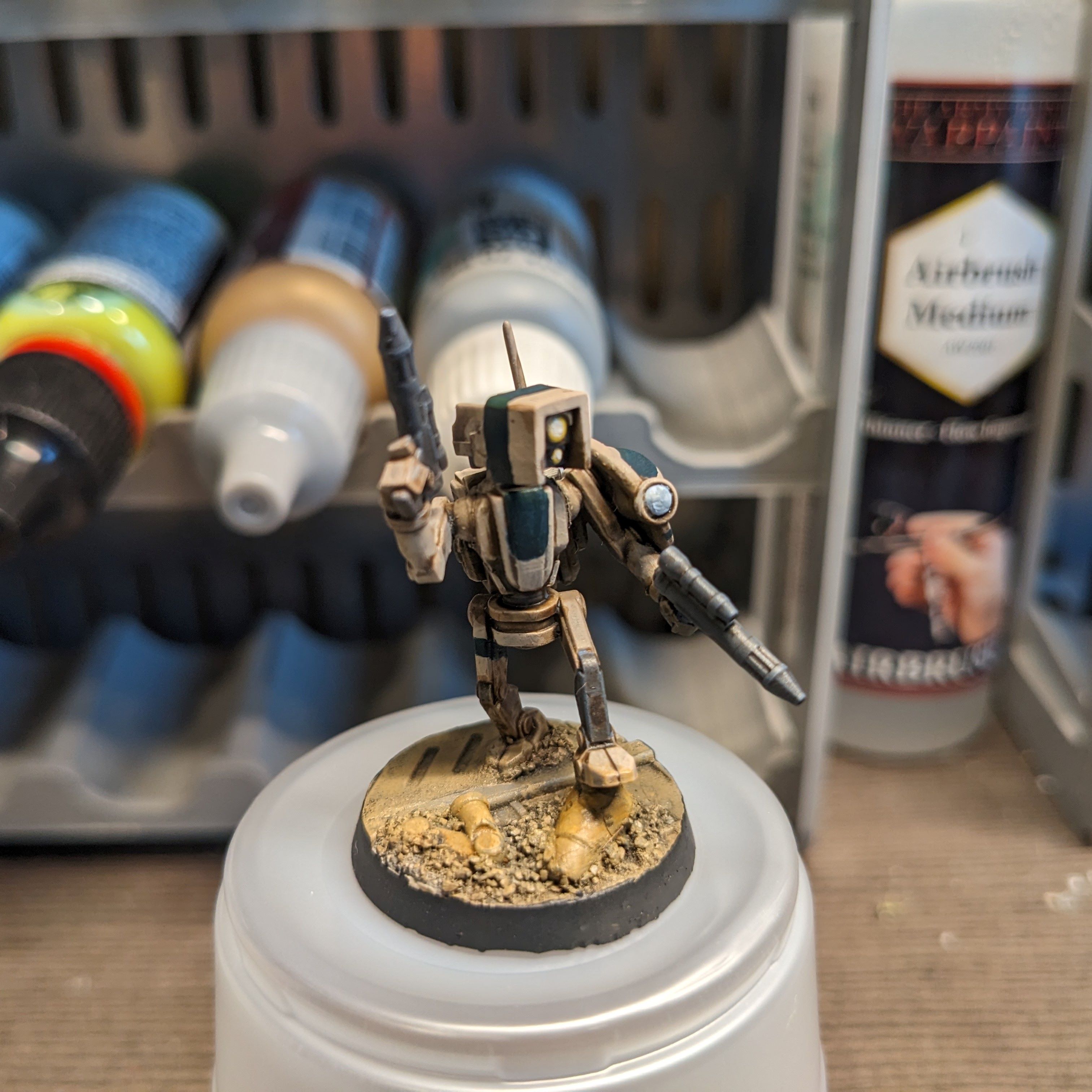 3D Printable Modular Multi-Part Droids by Printed Encounter